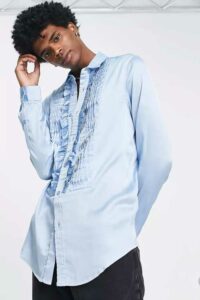 Moda masculina dos anos 80: 11 estilos icônicos que você pode usar hoje