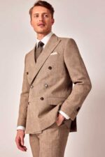 Double-Breasted Suit Styling Guide for Modern Gentlemen