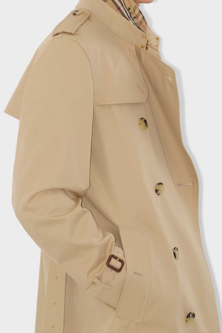 Trench Coat Styling for a Wealthy, Old Money Look - Men's Guide | The VOU