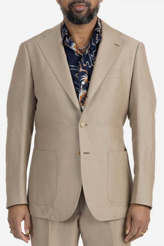 Here's How Skinny Men Must Dress to Look More Masculine - Expert ...